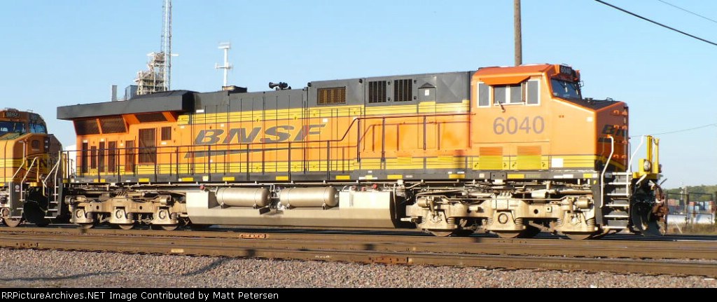 BNSF 6040